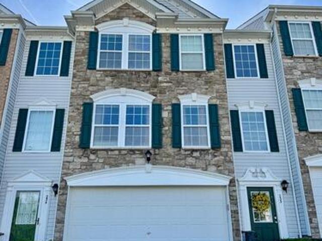 3 BR, 2.5 BA Apartment Grace Manor Drive, Unit 233, Coraopolis, PA 15108