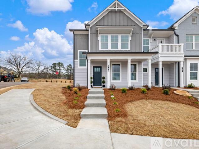 3 BR, 2.5 BA Apartment Grand Highlands Court, Unit Lot 32, Barrow County, GA 30680