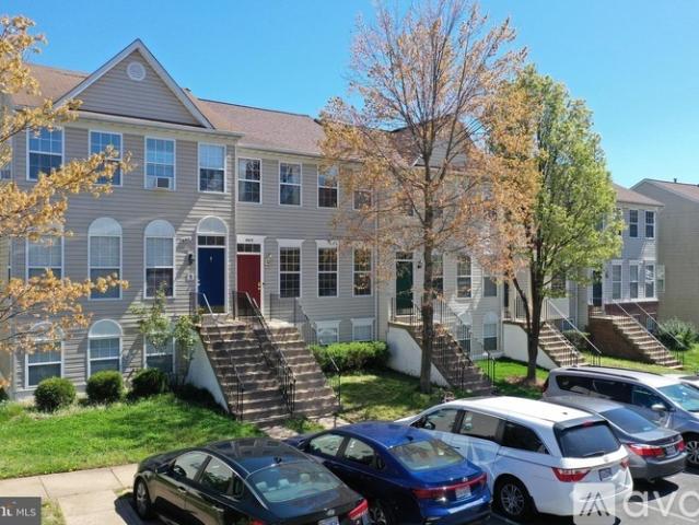 3 BR, 2.5 BA Apartment Mc Coy Road, Centreville, VA 20121