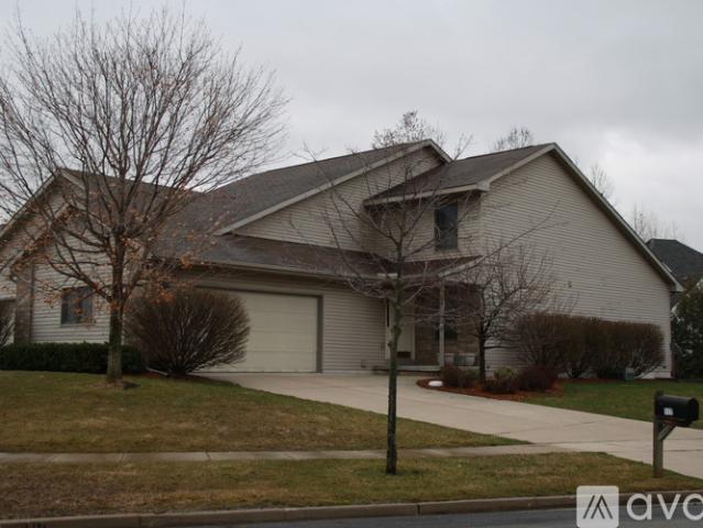 3 BR, 2.5 BA Apartment Northgate Dr, Unit 117, Midland, MI 48640