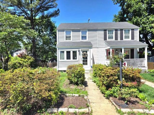 3 Br, 2 bath, Townhouse 6012 Williamsburg Rd