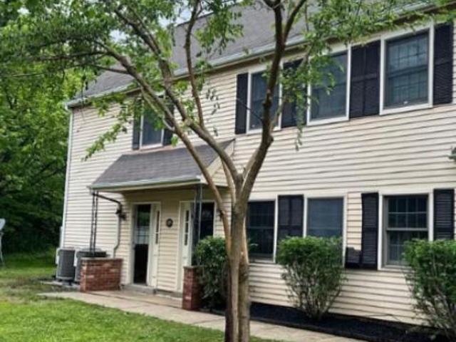3 Br, 2 bath, Townhouse/Brownstone/RowHouse 108 b Willow Turn