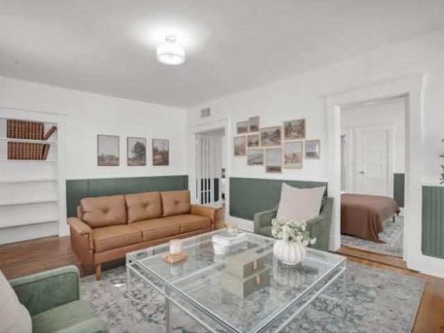 3 Br, 2 bath, Townhouse/Brownstone/RowHouse 1004 E 33rd Street