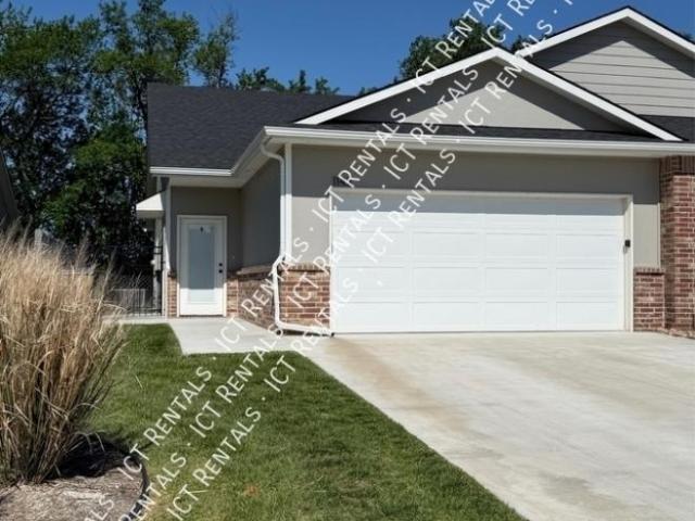3 Br, 2 bath, Townhouse/Brownstone/RowHouse 1143 N Broadview St