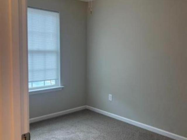 3 Br, 2 bath, Townhouse/Brownstone/RowHouse 1102 Beach Walk Pl