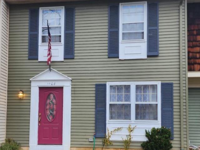 3 Br, 2 bath, Townhouse/Brownstone/RowHouse 1108 Riverboat Ct