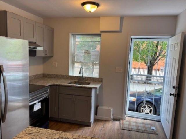 3 Br, 2 bath, Townhouse/Brownstone/RowHouse 1110 North Street