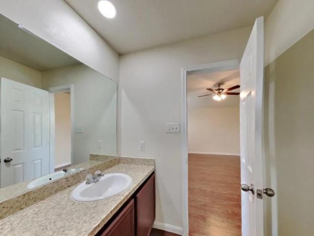 3 Br, 2 bath, Townhouse/Brownstone/RowHouse 12624 Mountain Daisy Rd