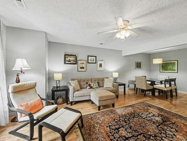 3 Br, 2 bath, Townhouse/Brownstone/RowHouse 1265 Marshview Dr
