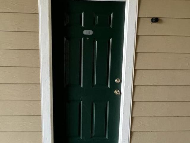 3 Br, 2 bath, Townhouse/Brownstone/RowHouse 13025 Mulberry Park Dr