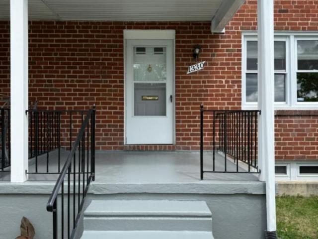 3 Br, 2 bath, Townhouse/Brownstone/RowHouse 1330 Woodbourne Ave