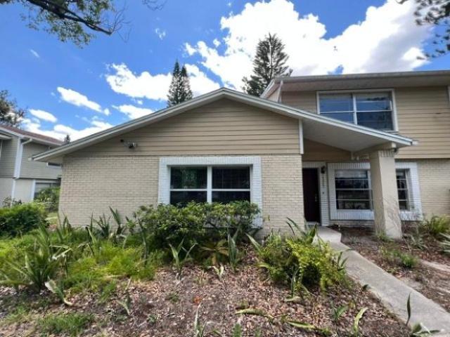 3 Br, 2 bath, Townhouse/Brownstone/RowHouse 14627 Pine Glen Circle