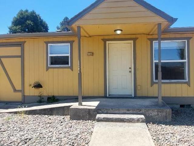 3 Br, 2 bath, Townhouse/Brownstone/RowHouse 1465 Gleason Ave