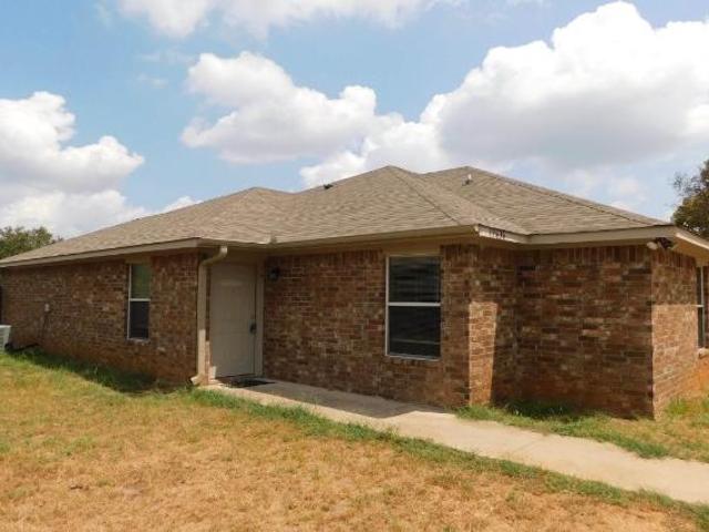 3 Br, 2 bath, Townhouse/Brownstone/RowHouse 15500 County Road