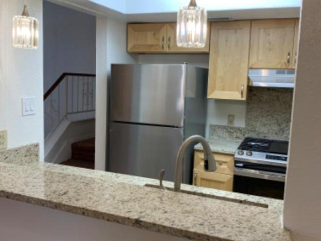 3 Br, 2 bath, Townhouse/Brownstone/RowHouse 1567 Greg Powers