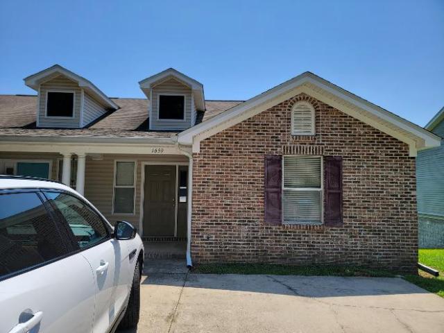 3 Br, 2 bath, Townhouse/Brownstone/RowHouse 1659 Quazar Road