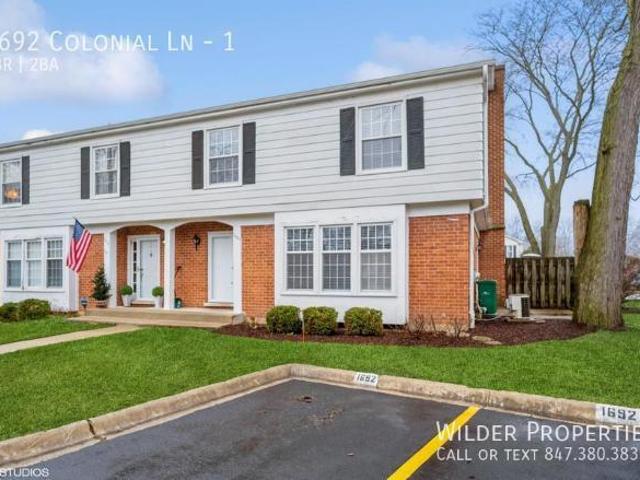 3 Br, 2 bath, Townhouse/Brownstone/RowHouse 1692 Colonial Ln