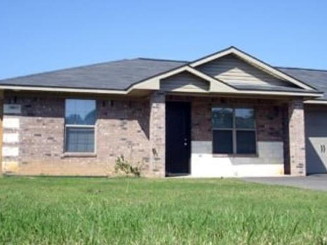 3 Br, 2 bath, Townhouse/Brownstone/RowHouse 16932 Sentinel Lane
