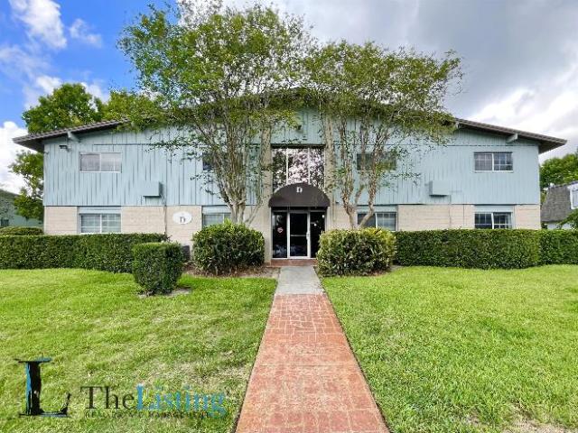 3 Br, 2 bath, Townhouse/Brownstone/RowHouse 1695 Lee Rd