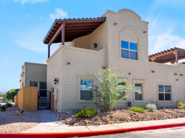 3 Br, 2 bath, Townhouse/Brownstone/RowHouse 1601 Golden Gate Way