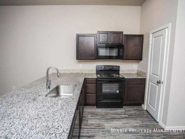 3 Br, 2 bath, Townhouse/Brownstone/RowHouse 1639 133rd St