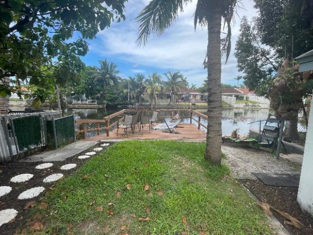 3 Br, 2 bath, Townhouse/Brownstone/RowHouse 17650 NW 77th Ct