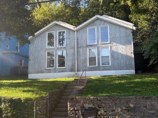 3 Br, 2 bath, Townhouse/Brownstone/RowHouse 1787 Baltimore Ave