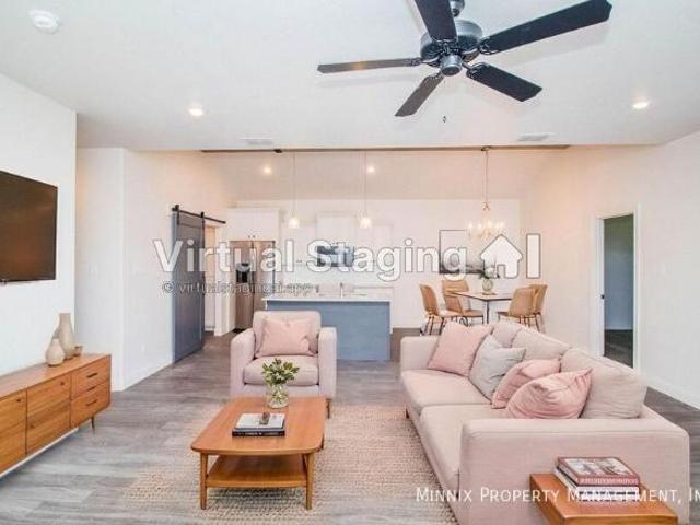 3 Br, 2 bath, Townhouse/Brownstone/RowHouse 1702 102nd St