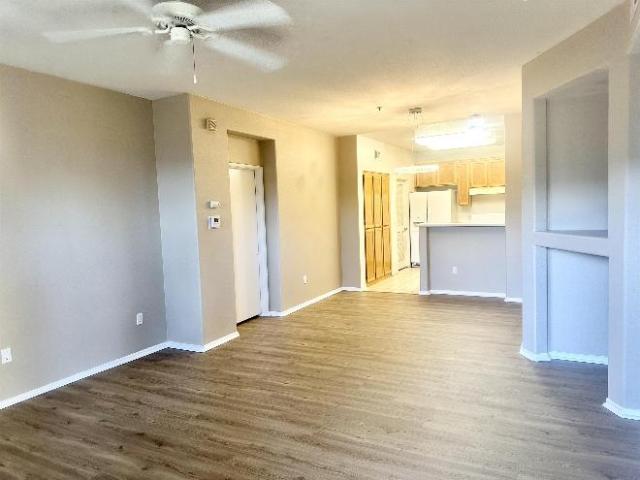 3 Br, 2 bath, Townhouse/Brownstone/RowHouse 1710 Paseo Aurora