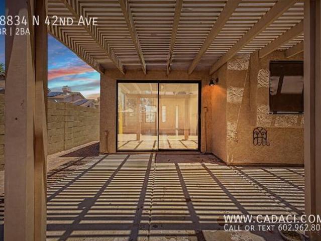 3 Br, 2 bath, Townhouse/Brownstone/RowHouse 18834 N 42nd Ave