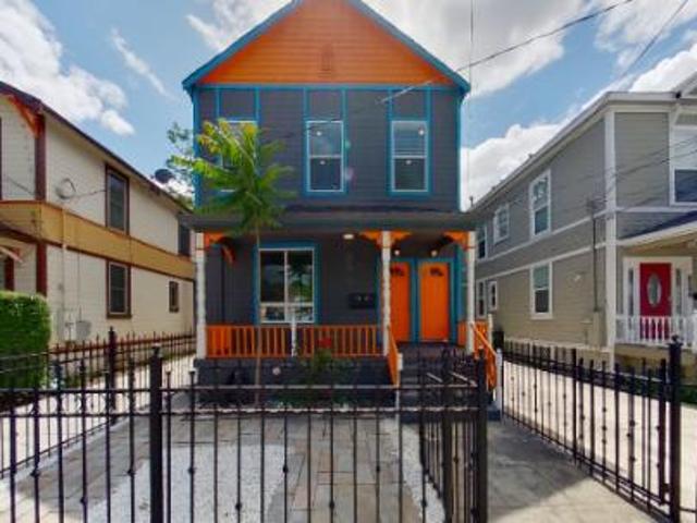 3 Br, 2 bath, Townhouse/Brownstone/RowHouse 191 N 9th St