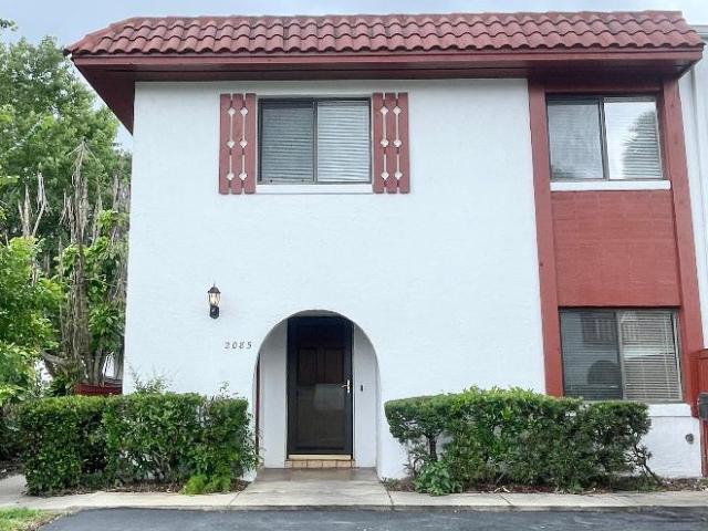 3 Br, 2 bath, Townhouse/Brownstone/RowHouse 2085 Oak Meadow Circle