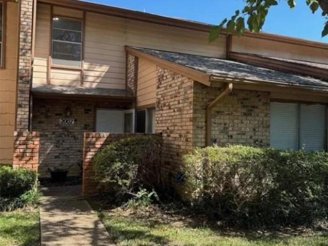 3 Br, 2 bath, Townhouse/Brownstone/RowHouse 2007 Westmoor Pl