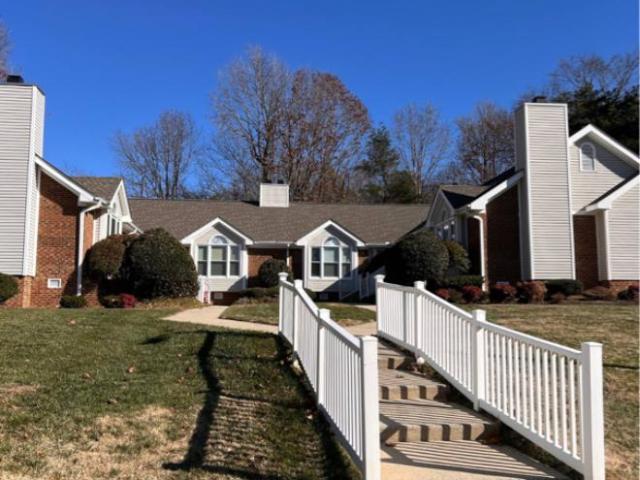3 Br, 2 bath, Townhouse/Brownstone/RowHouse 2032 Hearthwood Ct