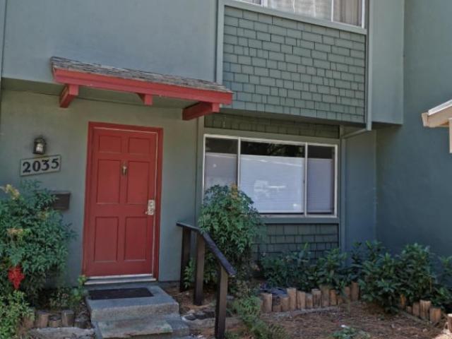 3 Br, 2 bath, Townhouse/Brownstone/RowHouse 2035 Alta Loma St