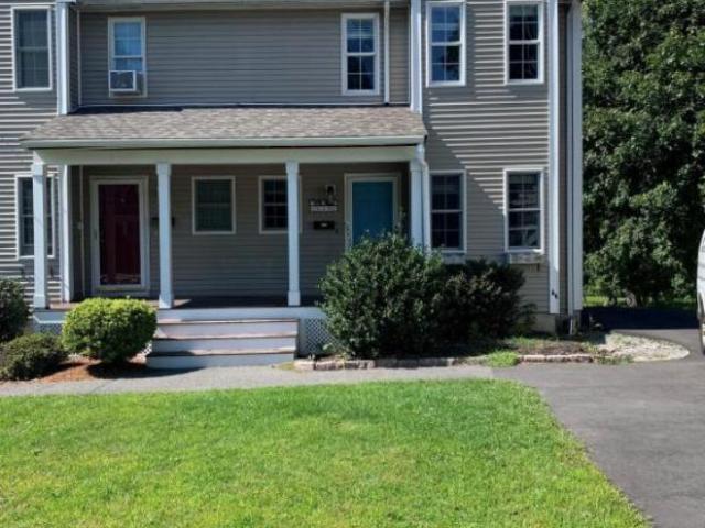 3 Br, 2 bath, Townhouse/Brownstone/RowHouse 215 School Street