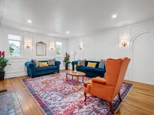 3 Br, 2 bath, Townhouse/Brownstone/RowHouse 21 Holden Street