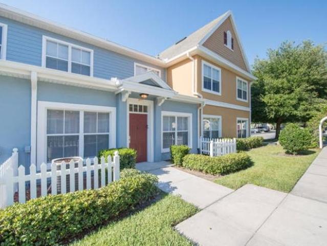 3 Br, 2 bath, Townhouse/Brownstone/RowHouse 2280 San Vital Dr