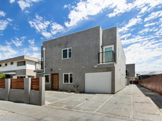 3 Br, 2 bath, Townhouse/Brownstone/RowHouse 2300 Carmona Ave