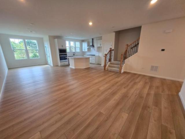 3 Br, 2 bath, Townhouse/Brownstone/RowHouse 24410 W Alexis Lane