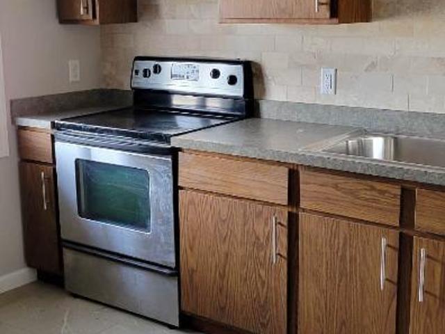 3 Br, 2 bath, Townhouse/Brownstone/RowHouse 2512 Plum Leaf Lane