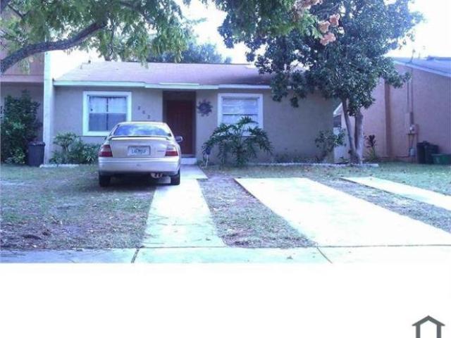 3 Br, 2 bath, Townhouse/Brownstone/RowHouse 2521 Rio Pinar Lakes Blvd