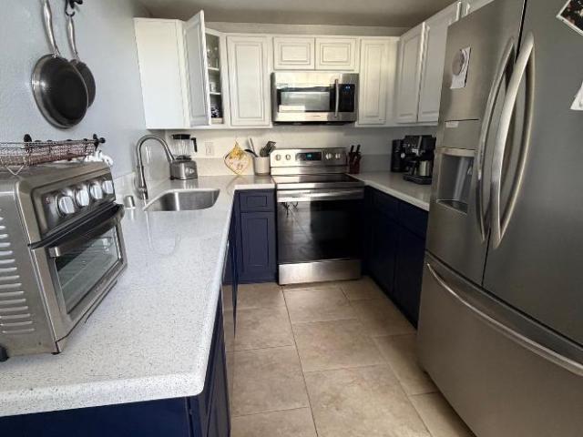 3 Br, 2 bath, Townhouse/Brownstone/RowHouse 2873 Casey Street