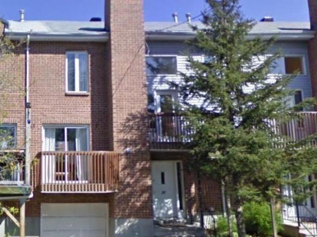 3 Br, 2 bath, Townhouse/Brownstone/RowHouse 307 Ashton Avenue