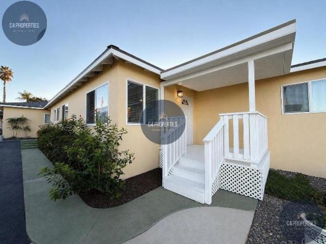 3 Br, 2 bath, Townhouse/Brownstone/RowHouse 315 Lado De Loma Dr