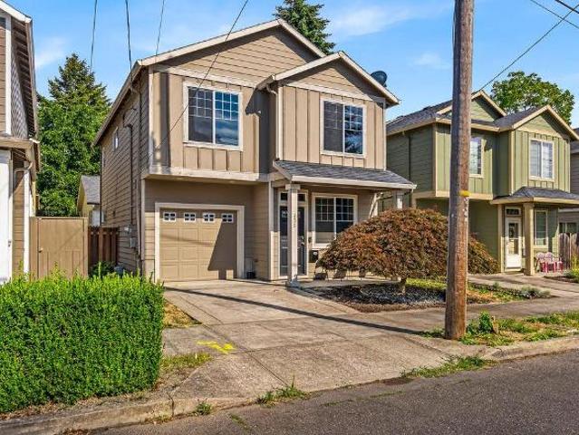 3 Br, 2 bath, Townhouse/Brownstone/RowHouse 338 SE 89th Ave