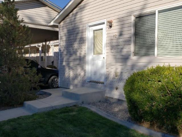 3 Br, 2 bath, Townhouse/Brownstone/RowHouse 345 W Kennedy Avenue