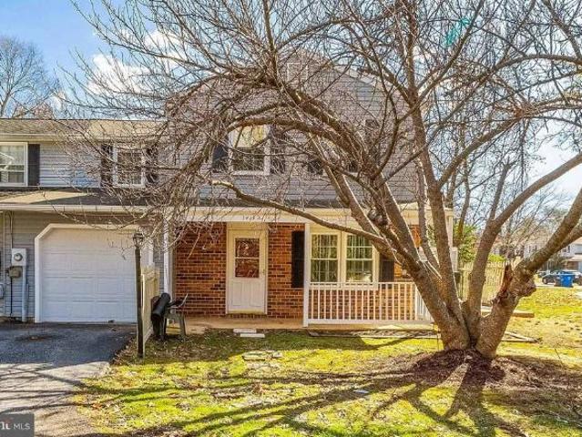 3 Br, 2 bath, Townhouse/Brownstone/RowHouse 3413 White Fir Ct
