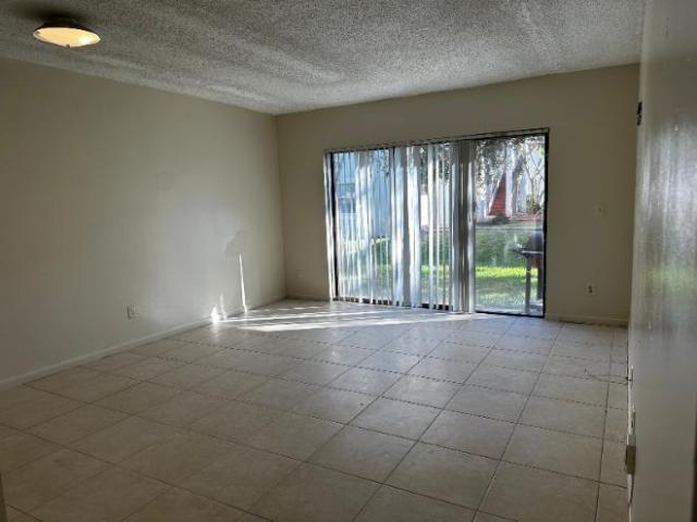 3 Br, 2 bath, Townhouse/Brownstone/RowHouse 3527 NW 114th Terrace