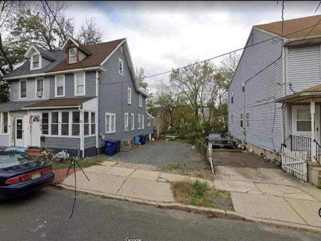 3 Br, 2 bath, Townhouse/Brownstone/RowHouse 37 Church St